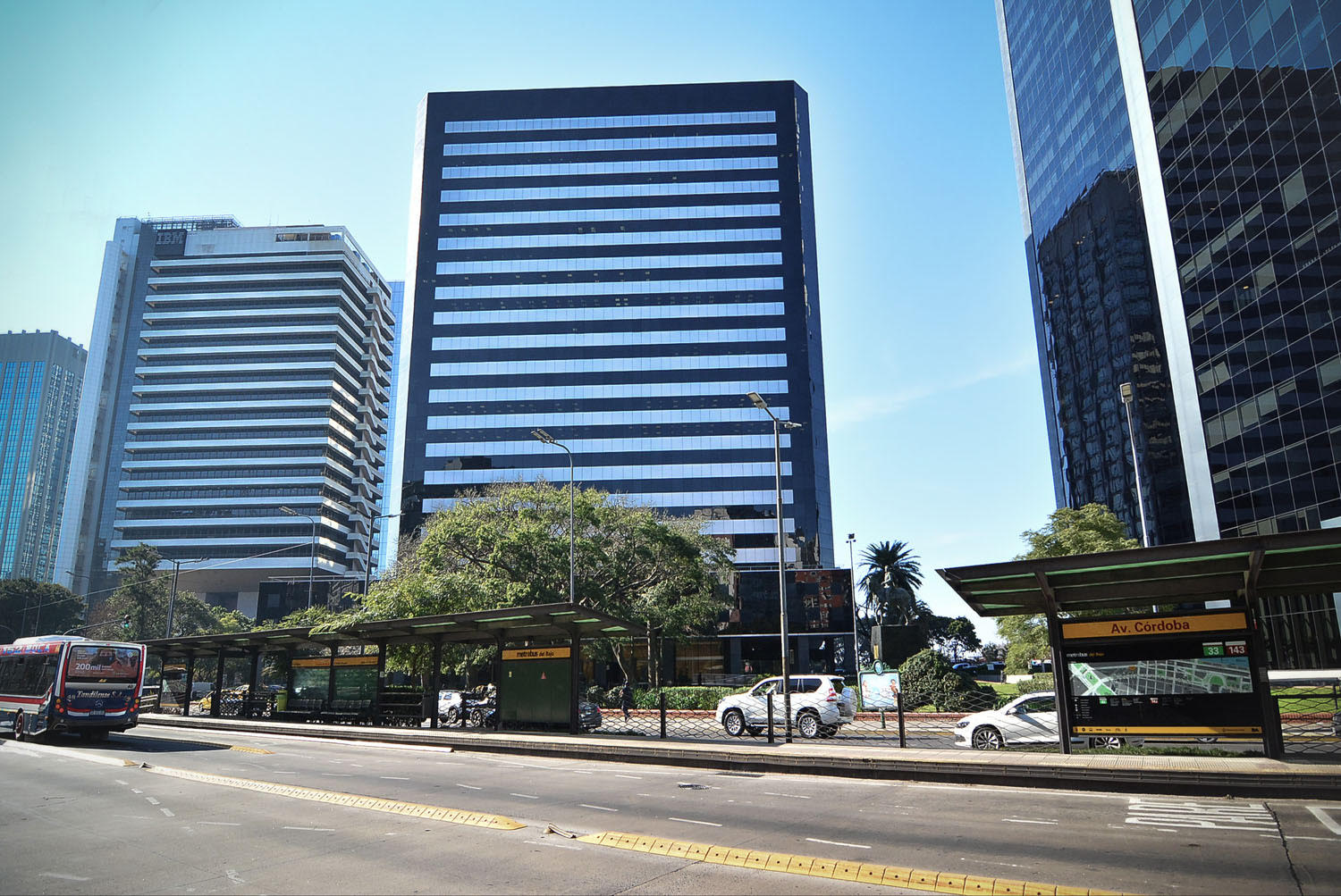 Ing. Enrique Butty 240 – Piso 18 – Oficinas en Venta y Alquiler en Buenos Aires